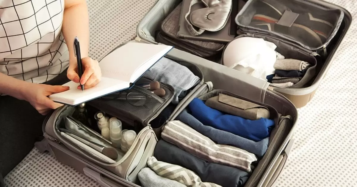 How to Pack Efficiently For Air Travel - Lifti App